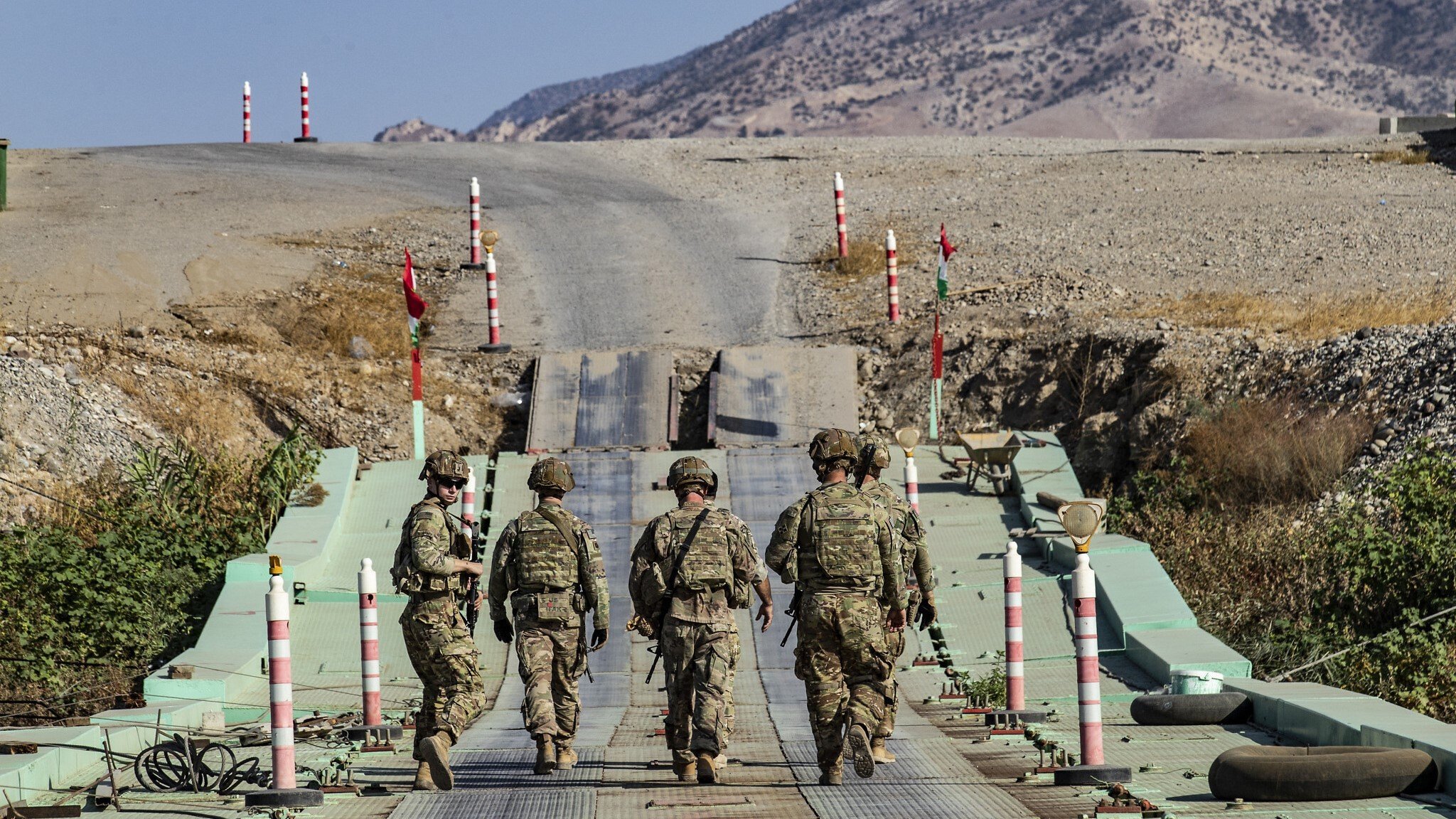 Iraq postpones announcing end date of US troop presence