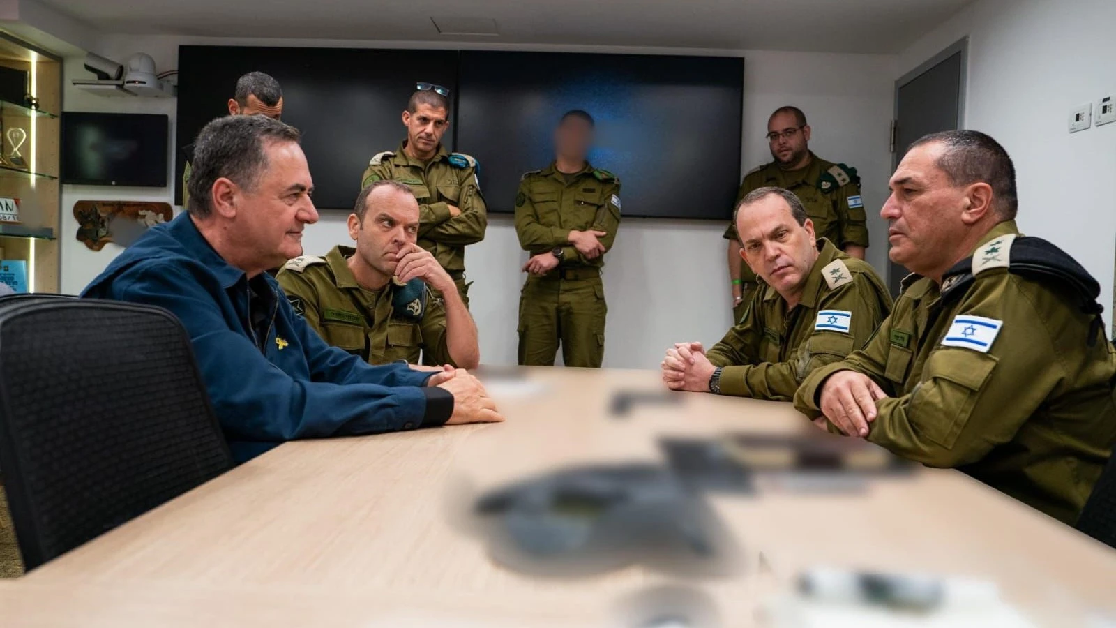 Israeli army chief, war minister vow to ‘act as one fist’ on Gaza City ...