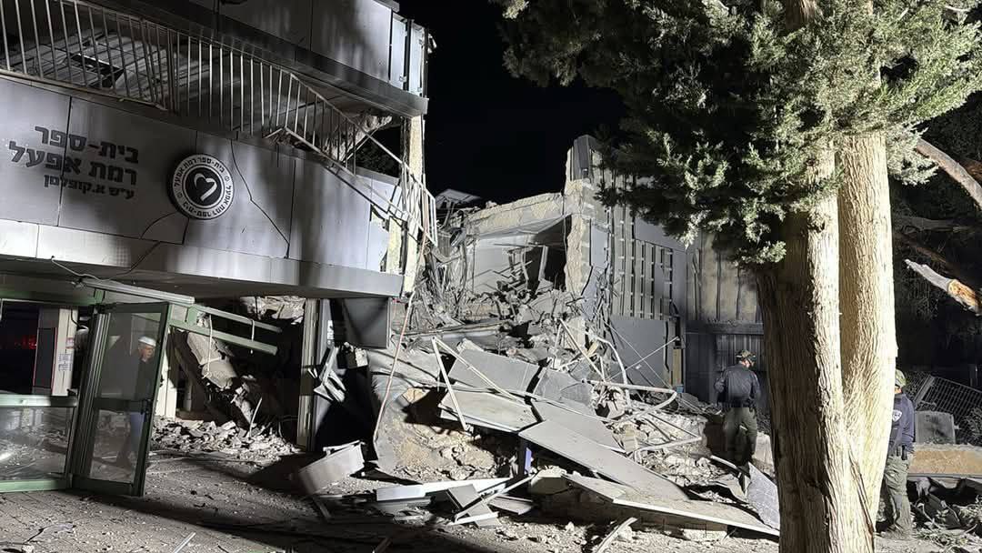 Yemen strikes Tel Aviv as Sanaa, Hodeidah come under Israeli fire