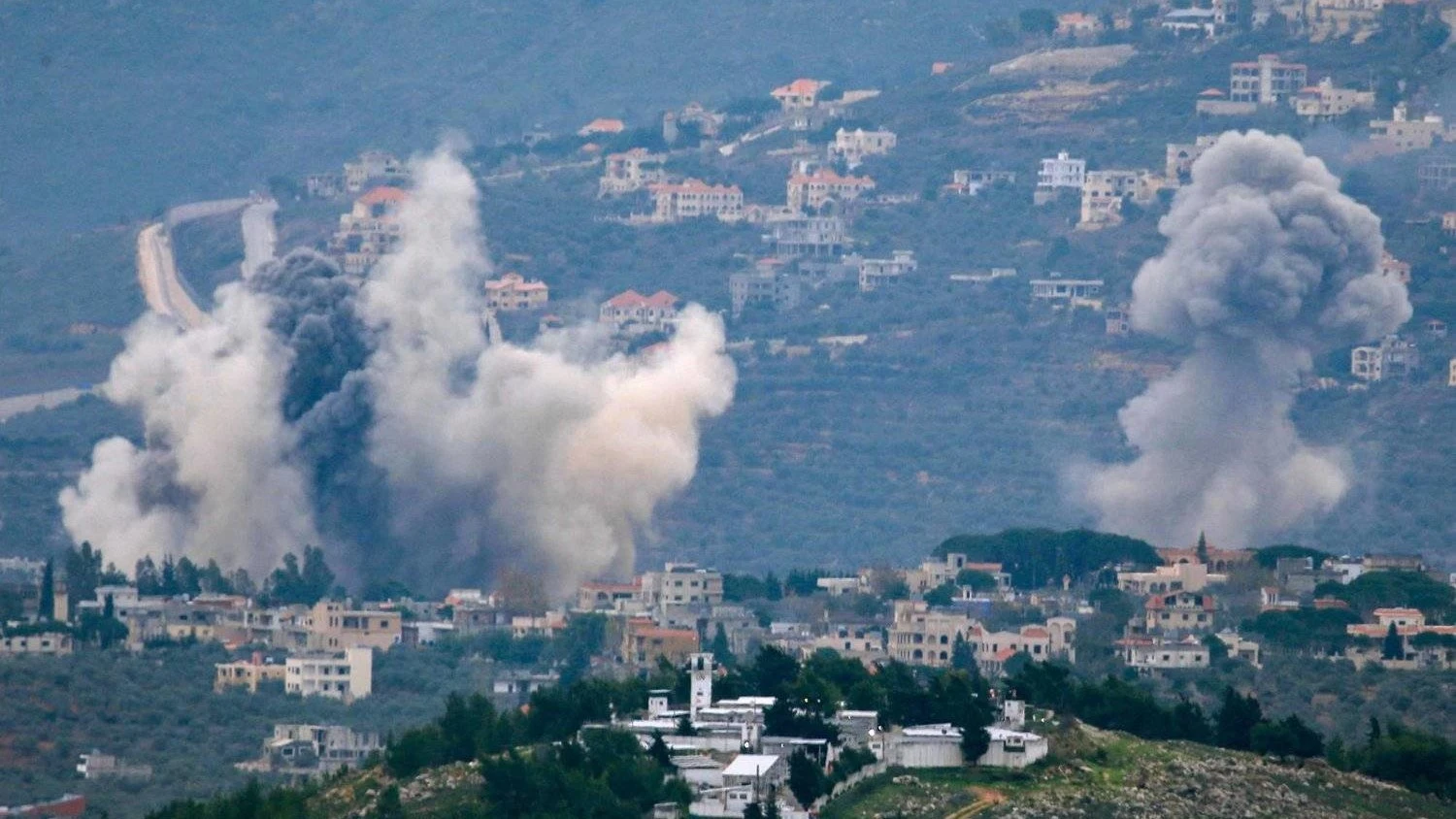 Israel bombs several homes in south Lebanon