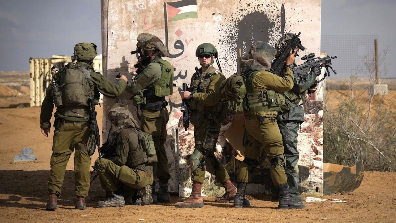 Israeli army, intel chiefs give 'final tactical approval' for total ...