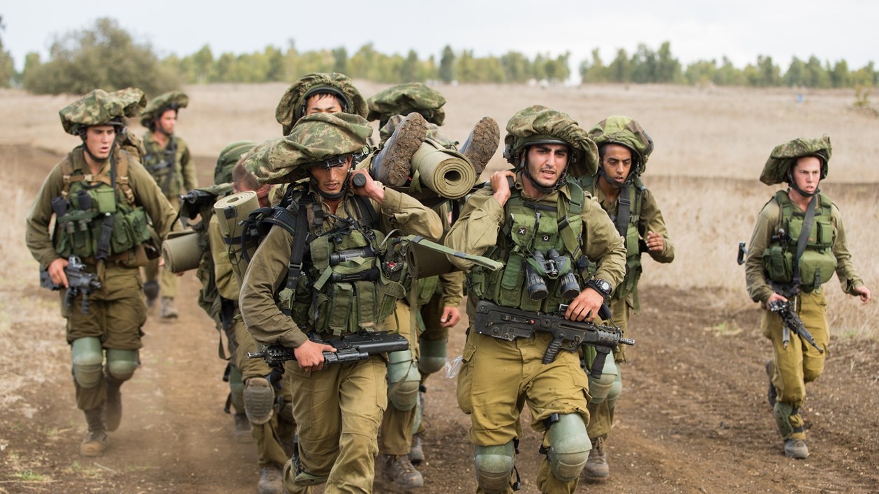 Israeli soldiers riot during training session: VIDEO
