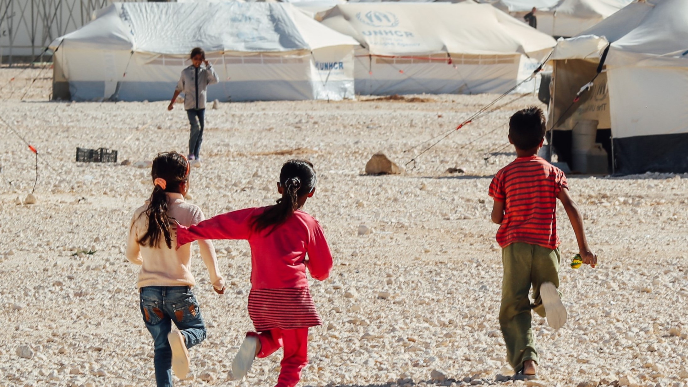 Jordan, Lebanon look to shut door on mass influx of Syrian refugees