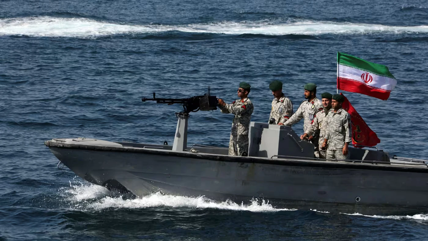 IRGC navy foils illegal smuggling operation in Persian Gulf
