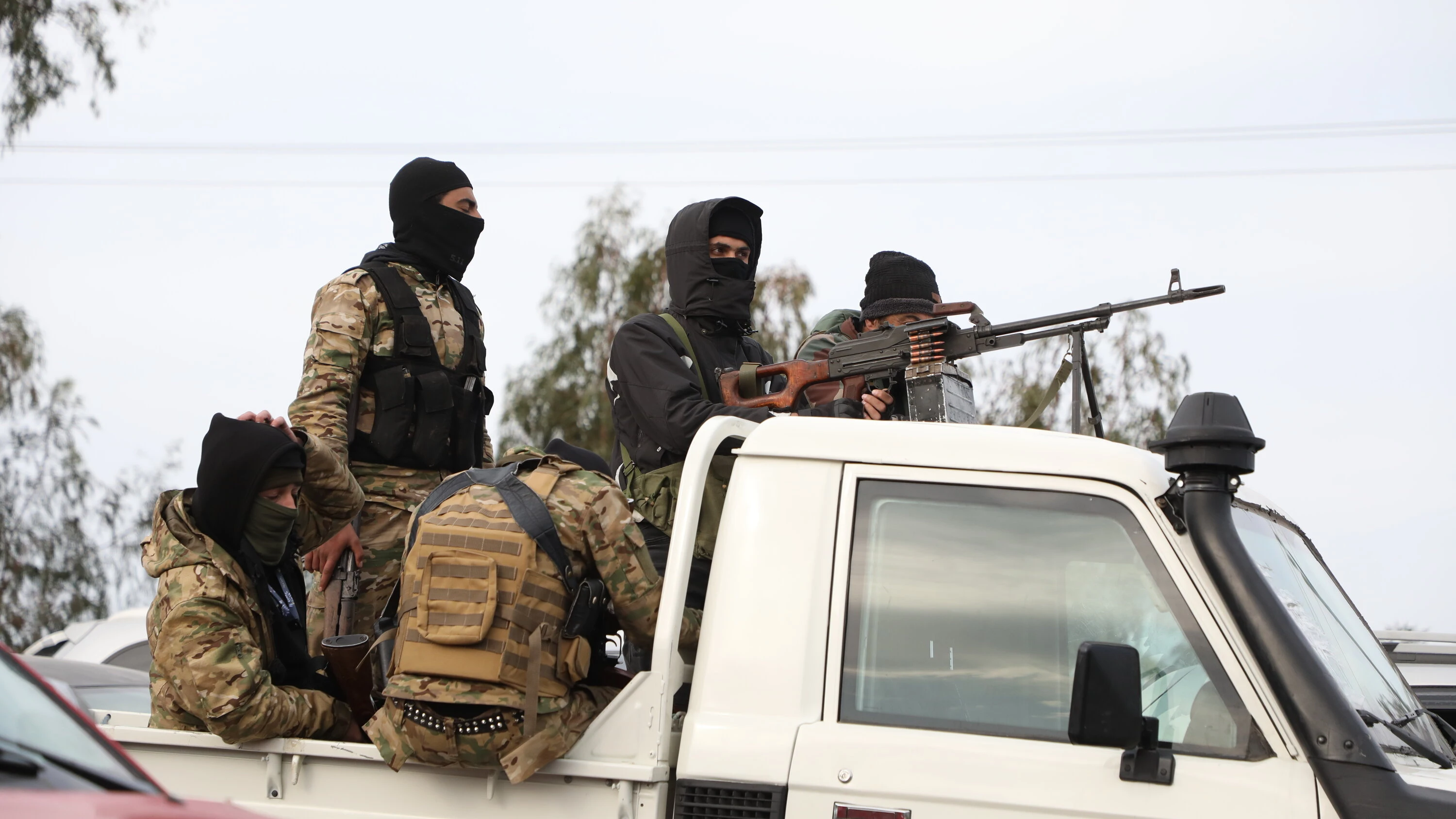 Bedouin tribes attack Alawite neighborhood in Syria's Homs following apparent sectarian killing